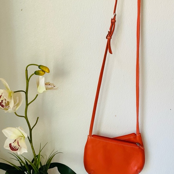 Ili | Bags | Ili Leather Shoulder Purse | Poshmark